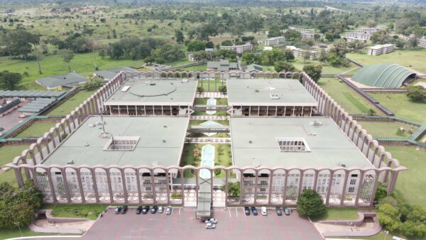 Yamoussoukro - La capitale politique - Ivoire Heritage